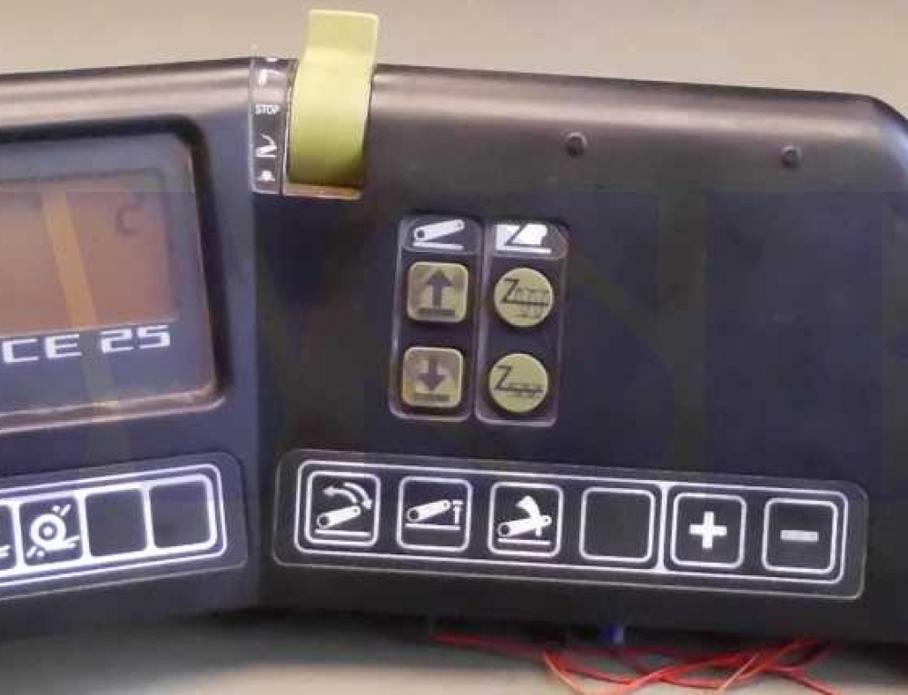 Reparatur von Claas Cebis Monitor Bedieneinheit | WS- Elektronik WSE